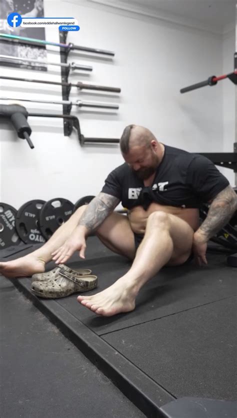 Eddie Halls Feet