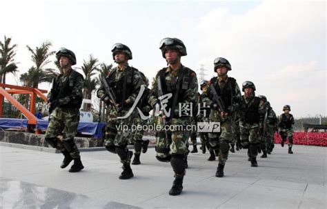 南宁武警贴紧实战锤炼处置突发事件能力 人民图片网