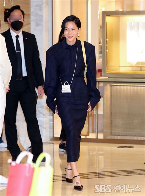 E포토 김나영 여성들의 워너비 트렌드 세터