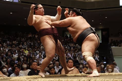 日本相撲協会公式 On Twitter ＜六日目の様子＞ 幕内取組 西大関 貴景勝（4勝2敗） 押し出し 西前3 錦富士（1勝5敗