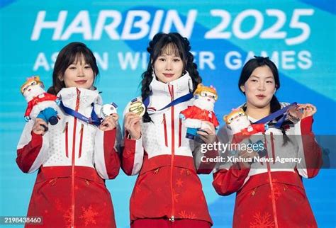 Gold Medalist Liu Mengting C Silver Medalist Yang Ruyi L And Bronze News Photo Getty Images