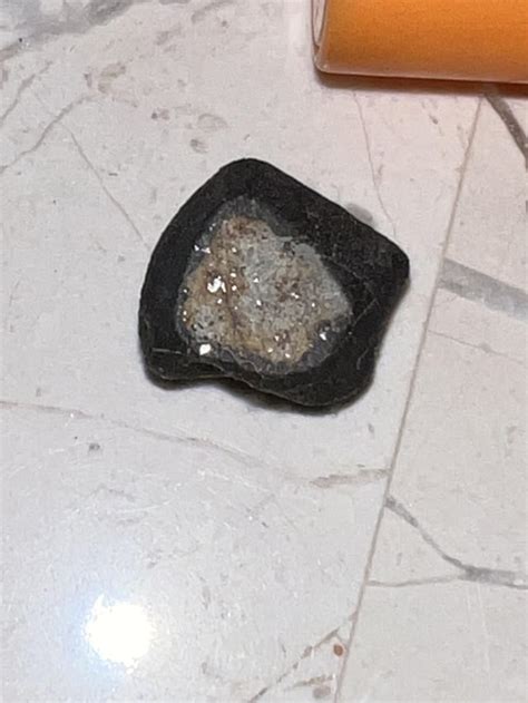 Please Help Me Identify This Meteorite… R Meteorites