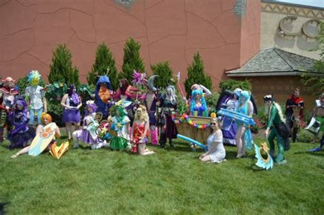 Pool Party Sona Wiki Cosplay Amino