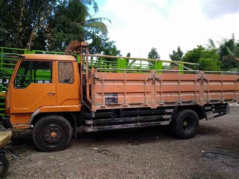 Harga Truk Mitsubishi Bekas Custom Feast