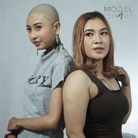 Woman Gets Half Her Head Shaved Then The Other Half Hair And Eyebrows Model Shave