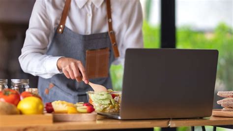 Sweethearts Delights Elegant Éclairs And Paczki Polish Doughnuts