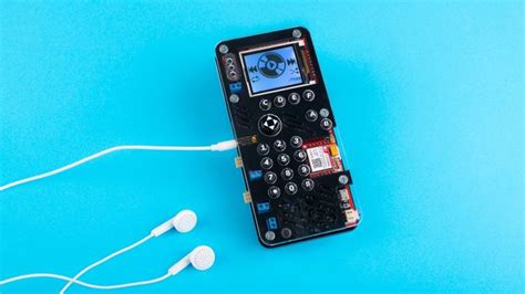 Kendi kendinize cep telefonu yapabileceğiniz kit MakerPhone Video LOG