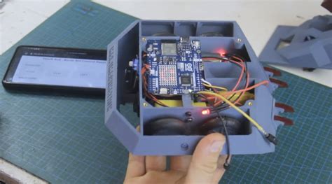 Replicating Two Of Historys Most Iconic Battlebots With The Arduino
