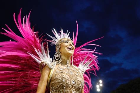 Veja fotos do desfile da Gaviões da Fiel no Carnaval São Paulo Carnaval CarnaUOL