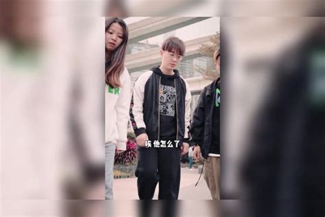 谁说站在光里的才算英雄
