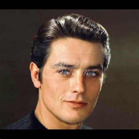 Внучката на Ален Делон е негово пълно копие от младини страхотна красавица нали Снимки