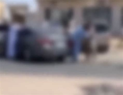 القبض على شخص اعتدى على آخر في الرياض نشرة المملكة