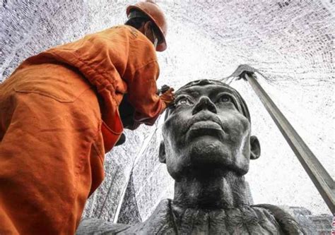 Patung Jenderal Sudirman Jakarta Jadi Korban Vandalisme Chatnews