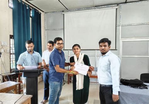 Bhaswati Parashar On Linkedin 🌟🌟happy Share That Our Business Idea Got 2nd Prize At Intra