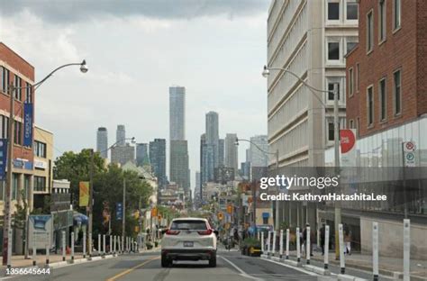 Yonge Street Sign Photos And Premium High Res Pictures Getty Images