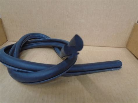 Header Rail Seal TR A