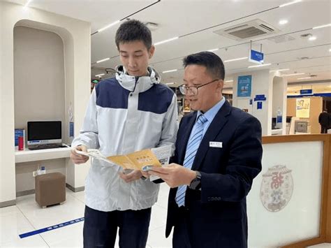 民生银行济南高新支行开展反假货币系列宣传活动人民币知识假币