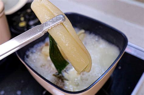 돼지껍질 볶음 요리 양념 안 질기게 삶는법 굽는법 쫜득한 돼지껍데기 요리법 네이버 블로그