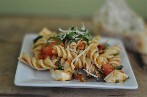 Sun Dried Tomato Pasta Salad