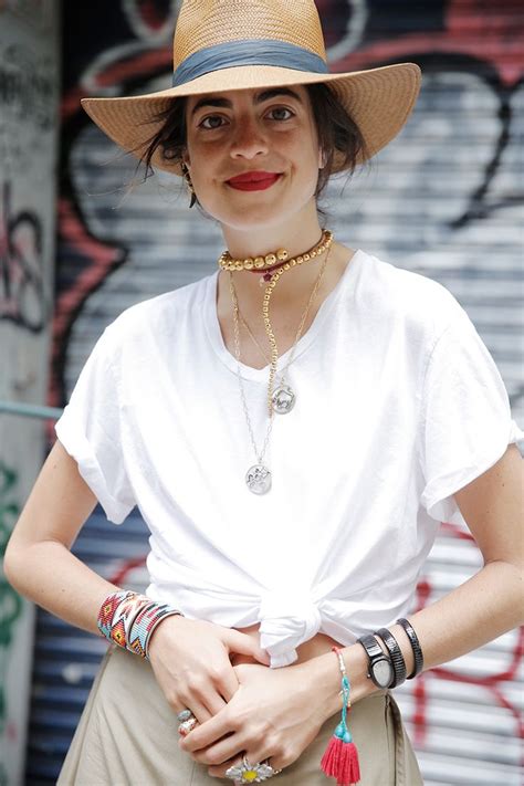 What You Want to Wear Khakis and a White Shirt Repeller Idées de