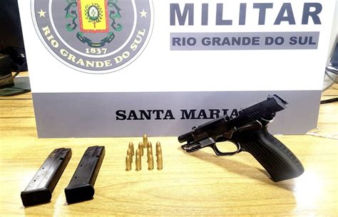 Bei Polícia Brigada Militar Prende Homem Com Arma De Uso Restrito