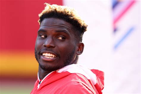 Look Tyreek Hill S Message For LeSean McCoy Going Viral The Spun