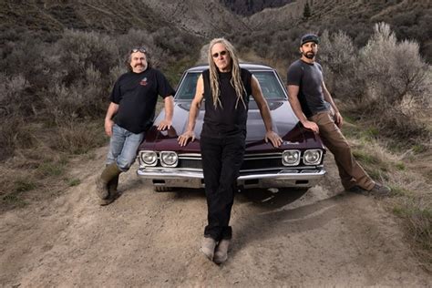 Mike Hall Faces Eviction On Season 5 Of Rust Valley Restorers Driving