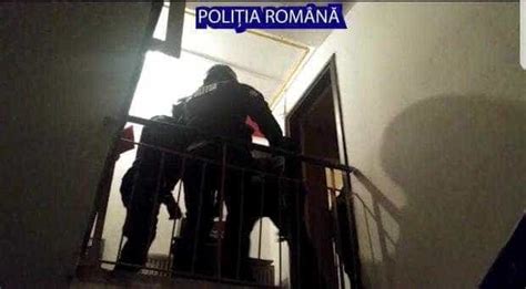 Percheziții în Argeș A furat telefoanele a două persoane Jurnalul de