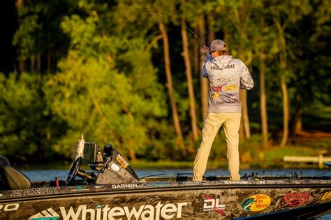 Mckinney Przekurat Take On Semifinal Sunday On Lake Murray Bassmaster