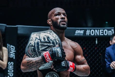 Mighty Mouse Wins The One Flyweight Championship With A Flying Knee