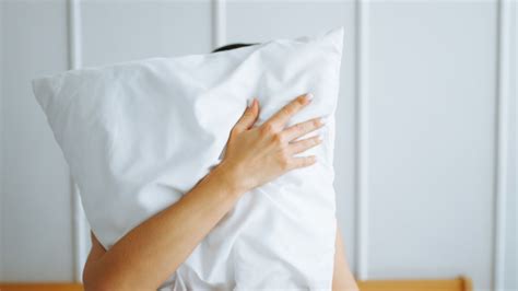 Paralisi Del Sonno Quando Dormire Si Trasforma In Un Film Horror