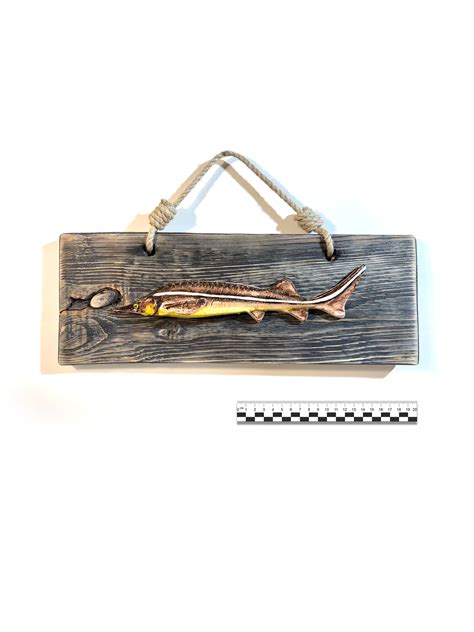 Настенная статуэтка стерляди исп 4 Регалино