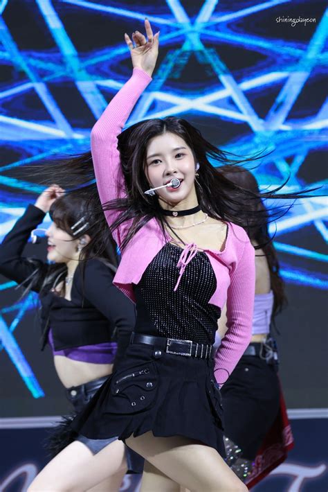 South Korean Girls Korean Girl Groups Velvet Fashion Kpop Girls Asian Girl My Girl
