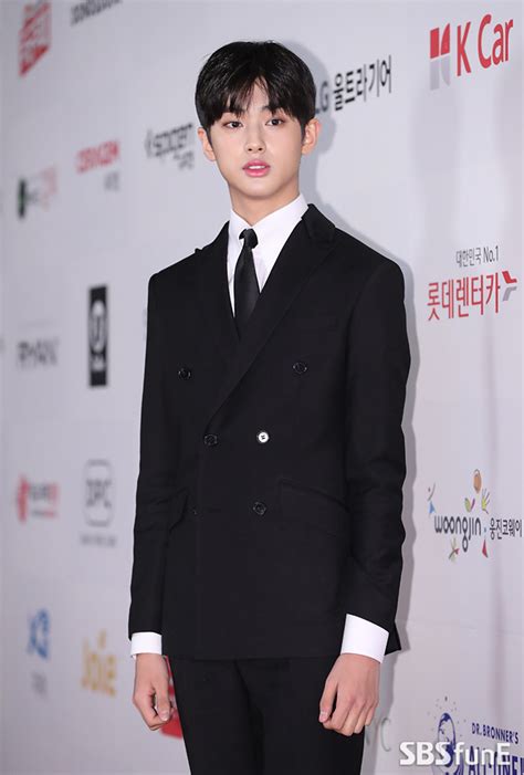 E포토 김민규 내가 핫루키
