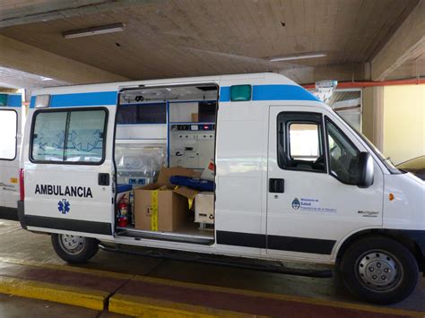 Salud Pública Entregó Dos Nuevas Ambulancias De Alta Complejidad Para