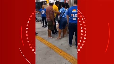 Vídeo Homem fica ferido após ser atacado golpes de faca em supermercado Maranhão G