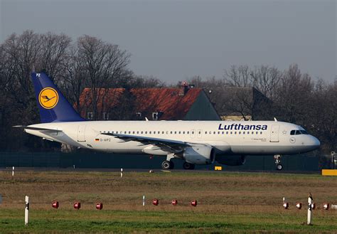Lufthansa Airbus A 320 211 D AIPZ Erfurt TXL 26 03 2017
