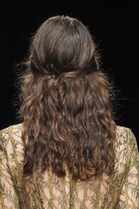 Capelli Ricci Lunghi 18 Tagli E Acconciature Moda Inverno 2017