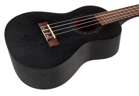 Ripley Ukelele Concierto Bumblebee Black