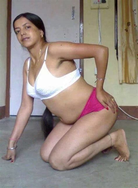 Desi Moms Aunties And Milfs Porn Pictures Xxx Photos Sex Images