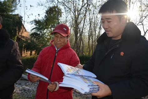 【我为群众办实事】“家门口”的巡回审判 温情调解兄弟间财产纠纷澎湃号·政务澎湃新闻 The Paper