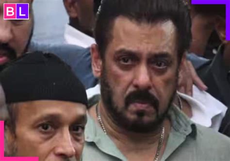 Salman Khan Breaks Down In Tears After Paying Final Tribute To Baba