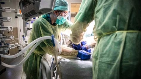 Coronavirus Une Trentaine Dadmissions à Lhôpital Par Jour En Moyenne