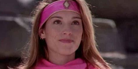Оригинальная Pink Power Ranger Эми Джо Джонсон объясняет свое ...