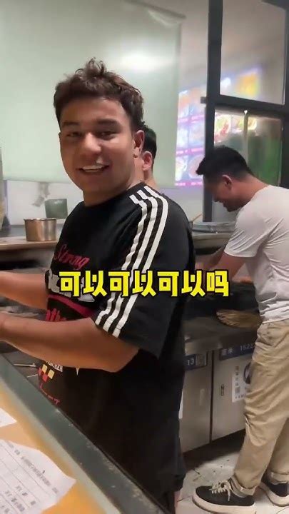 在济南落魄街头后，竟然用一把锤子交换到了这么美味的新疆美食，实则交换的是人与人之间的距离。但行好事，莫问前程，感谢交换路上遇到的每一位好心人