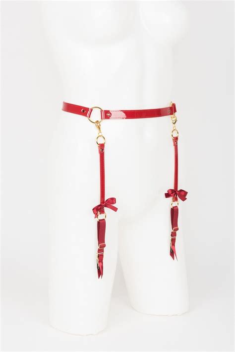 Red Hot Garter Belt Fräulein Kink