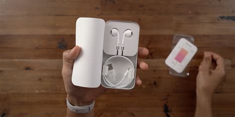 Opinion Why Are Wired EarPods Making A Seemingly Bizarre Comeback In An AirPods Filled World