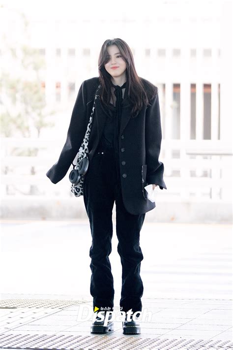 한소희 공항패션 방송연예 꾸르