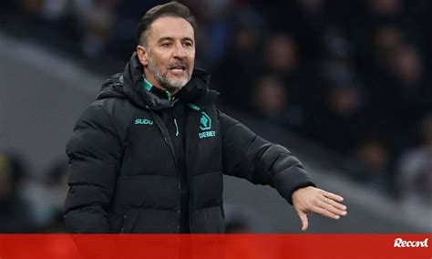 Vítor Pereira Esclarece Situação De Ex Capitão Do Wolverhampton «não