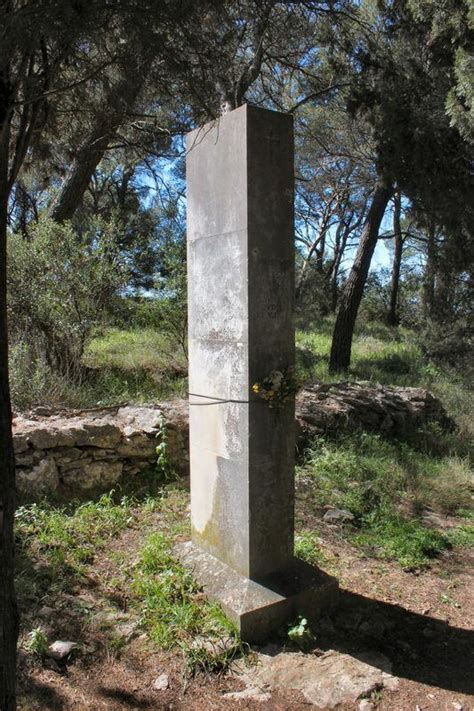Slobodna Dalmacija Započinje obnova marjanskog spomenika Umbertu